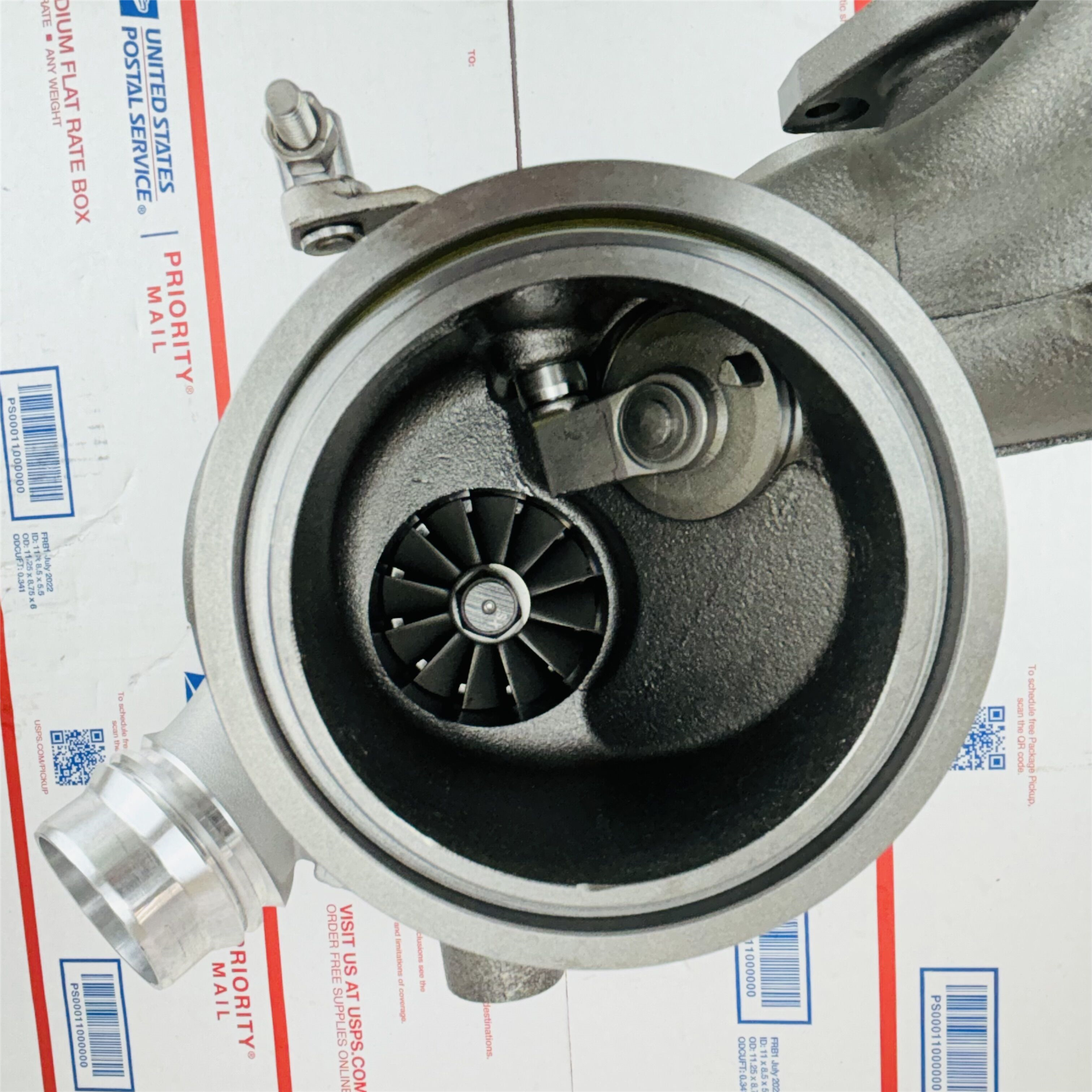 Refurbished Turbo 18559700018 31459815 B4204T27 High Power for Volvo ...